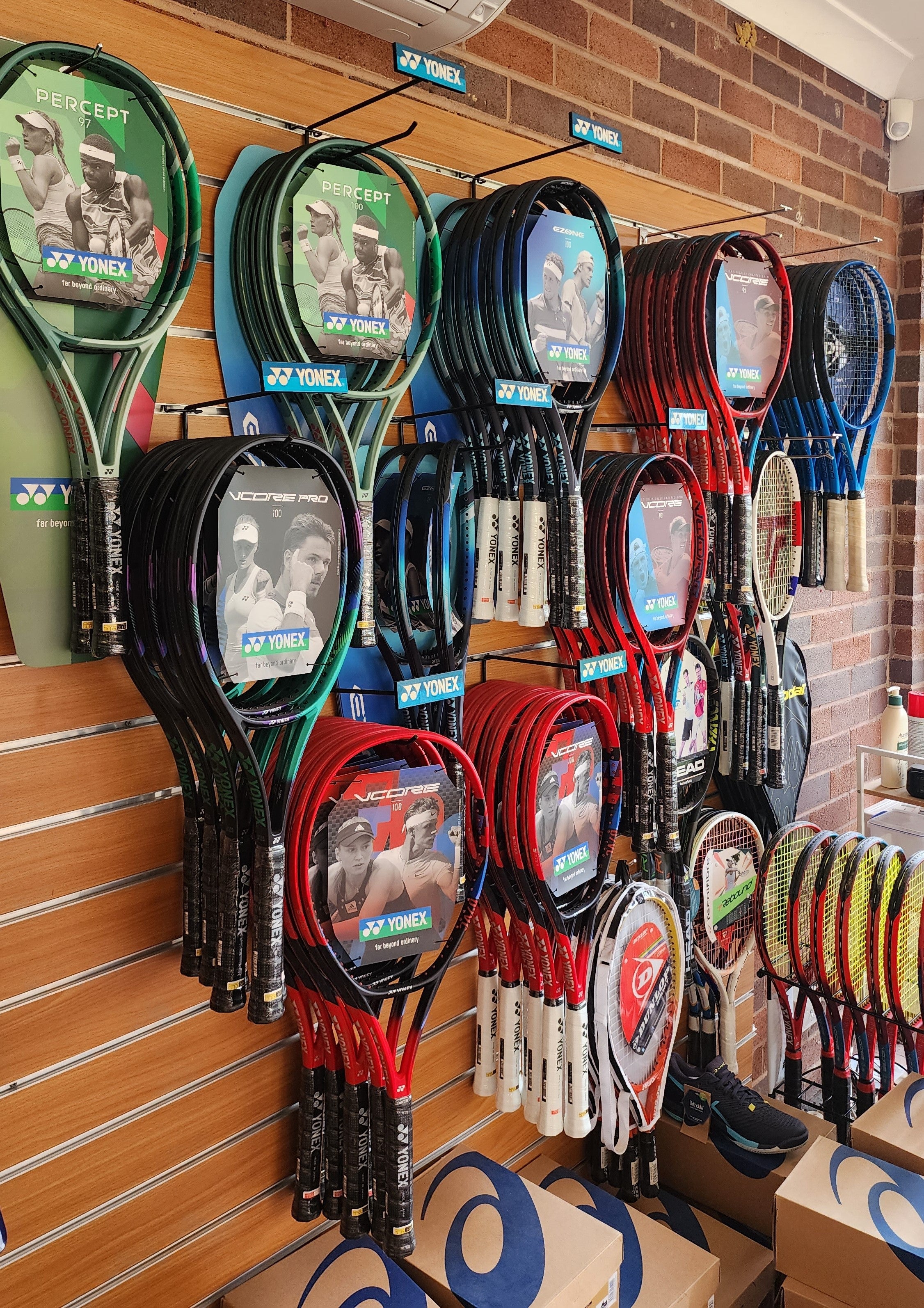 Tennis Racquets – Vince Barclay Tennis Shop